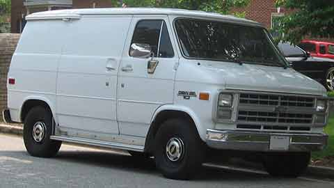 Chevrolet Suburban - Infos, Preise, Alternativen - AutoScout24